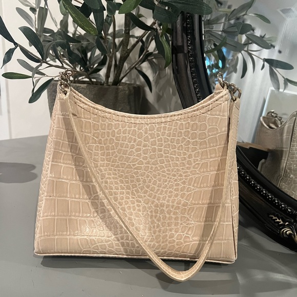 Bags | Vintage Ivory Croc Shoulder Bag | Poshmark